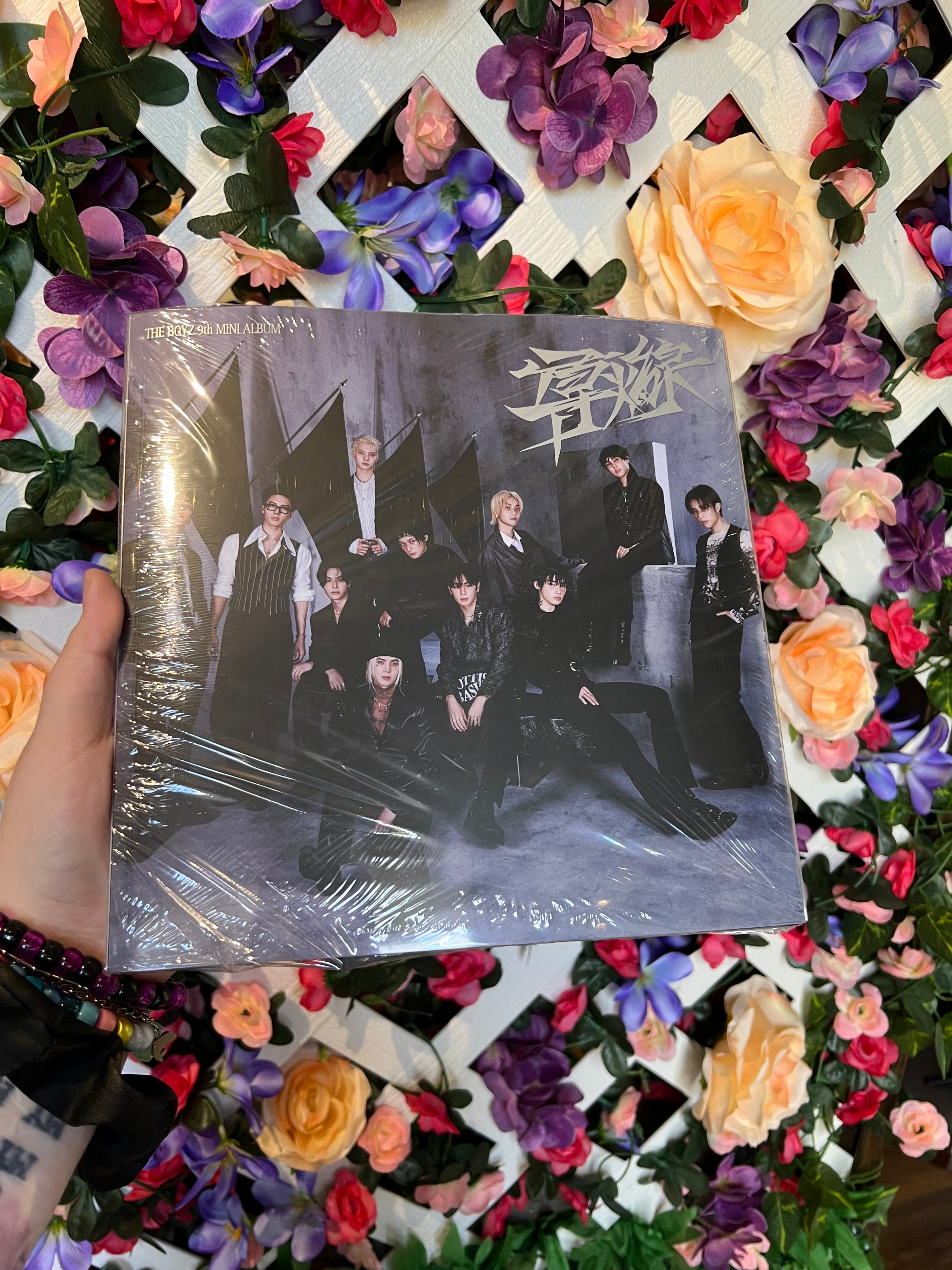 The Boyz - Trigger (Pioneer Photobook Ver.) – Kingdom Kpop & More